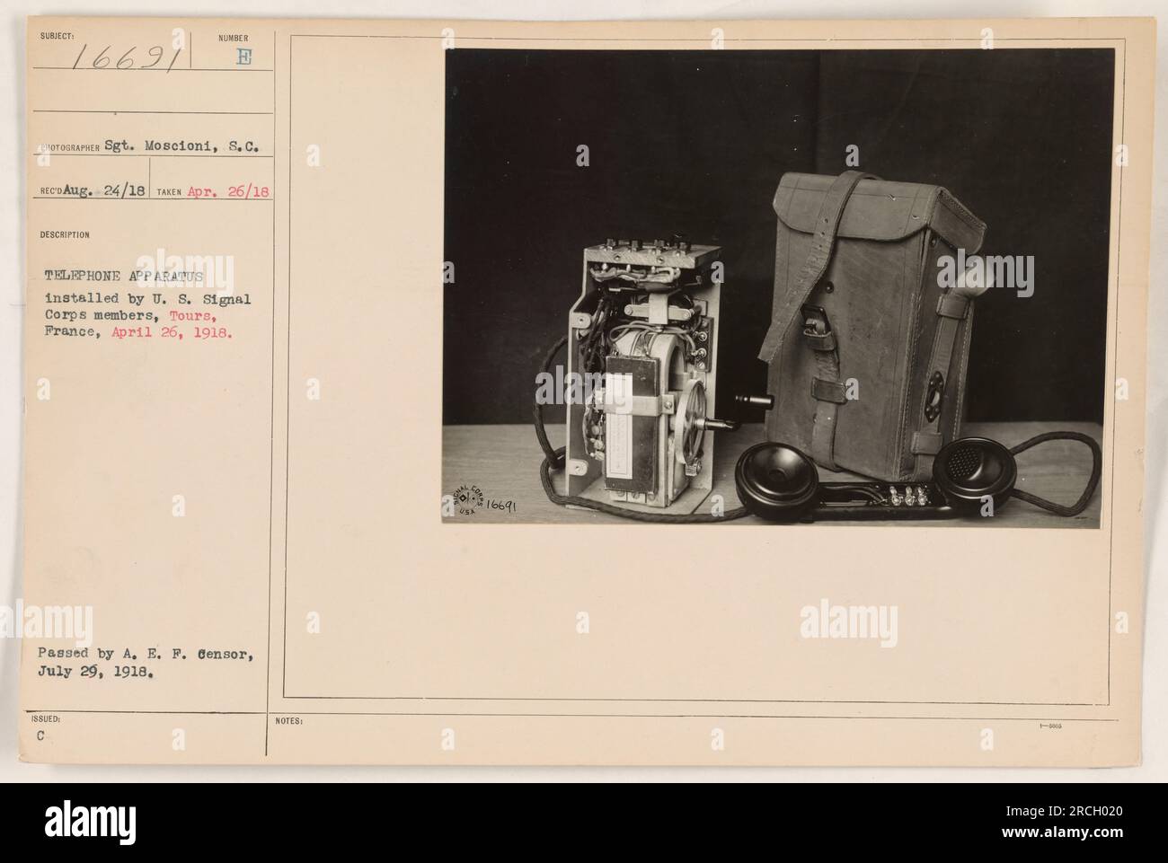 Wwi phone connections hi-res stock photography and images - Alamy