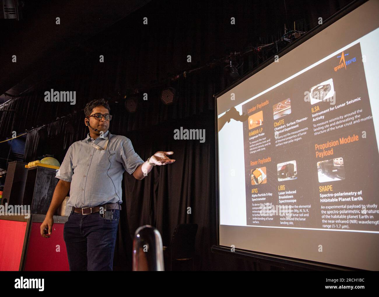 Kolkata, India. 14th July, 2023. Technical instructor explaining Moon ...