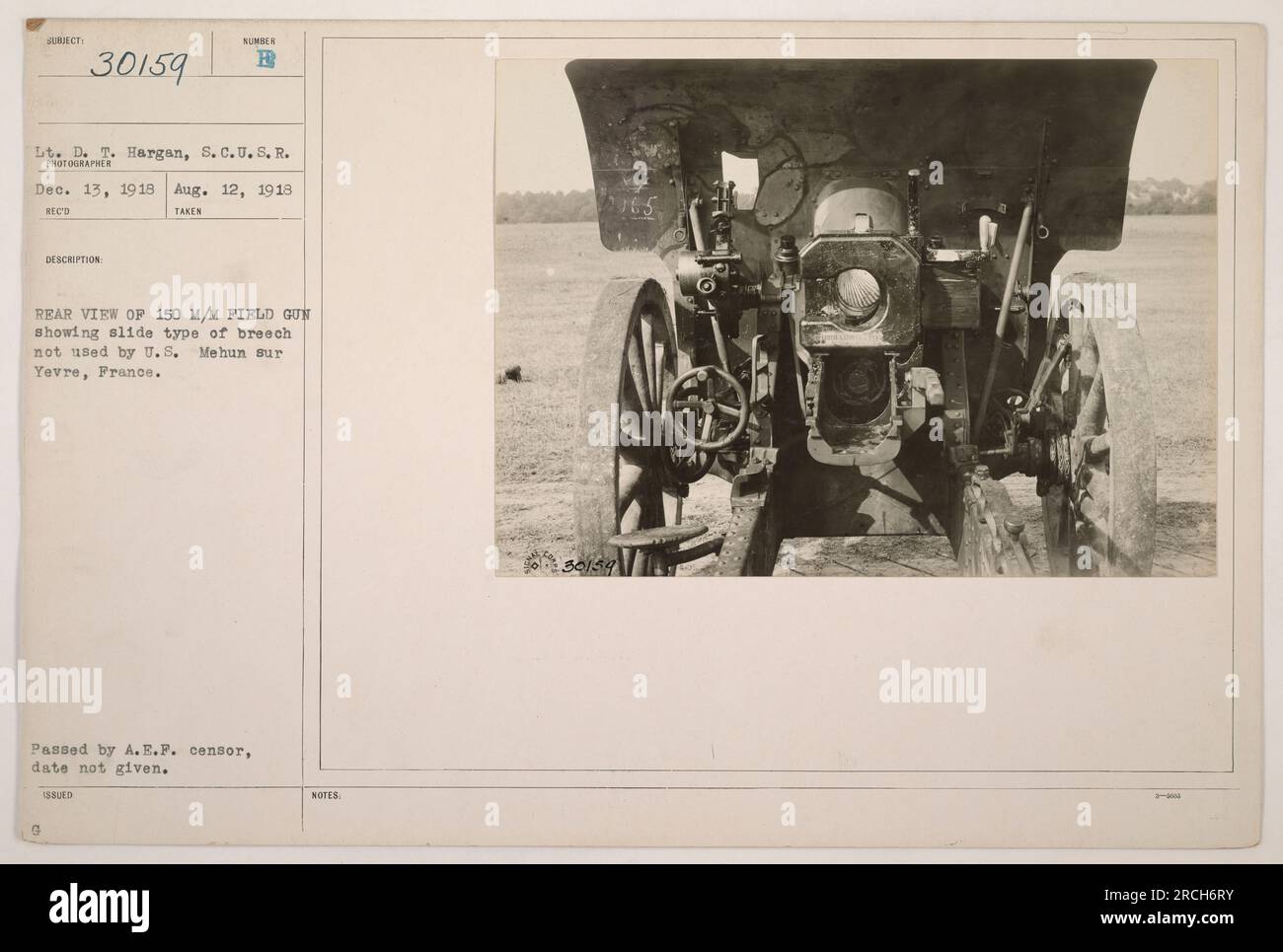 Rear view of a 150mm field gun with slide-type breech, not utilized by ...