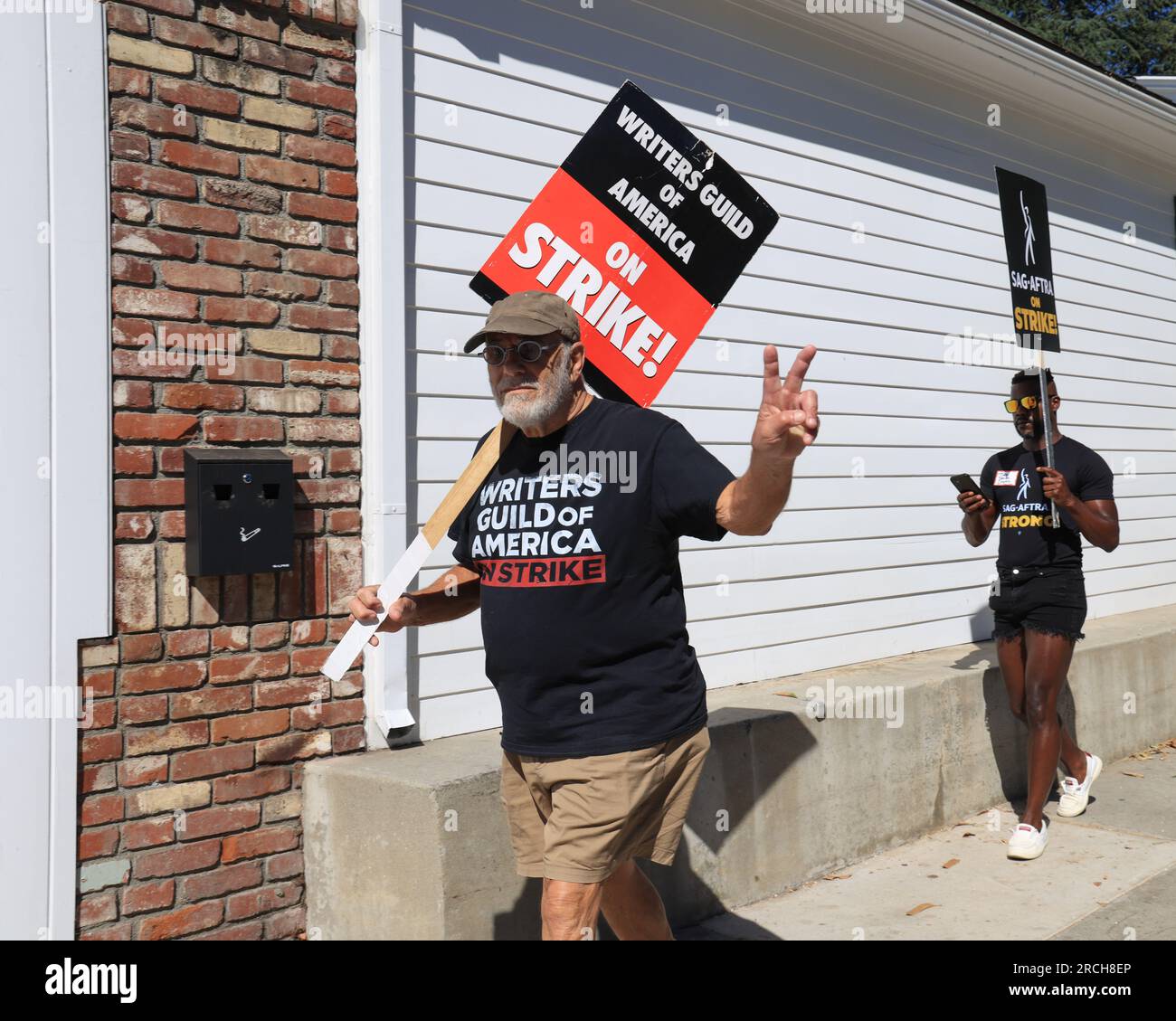 Culver City, California. 14th July, 2023. Members of the SAG-AFTRA ...