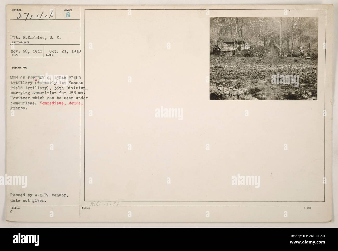 Group of soldiers from Battery C, 130th Field Artillery, 35th Division ...