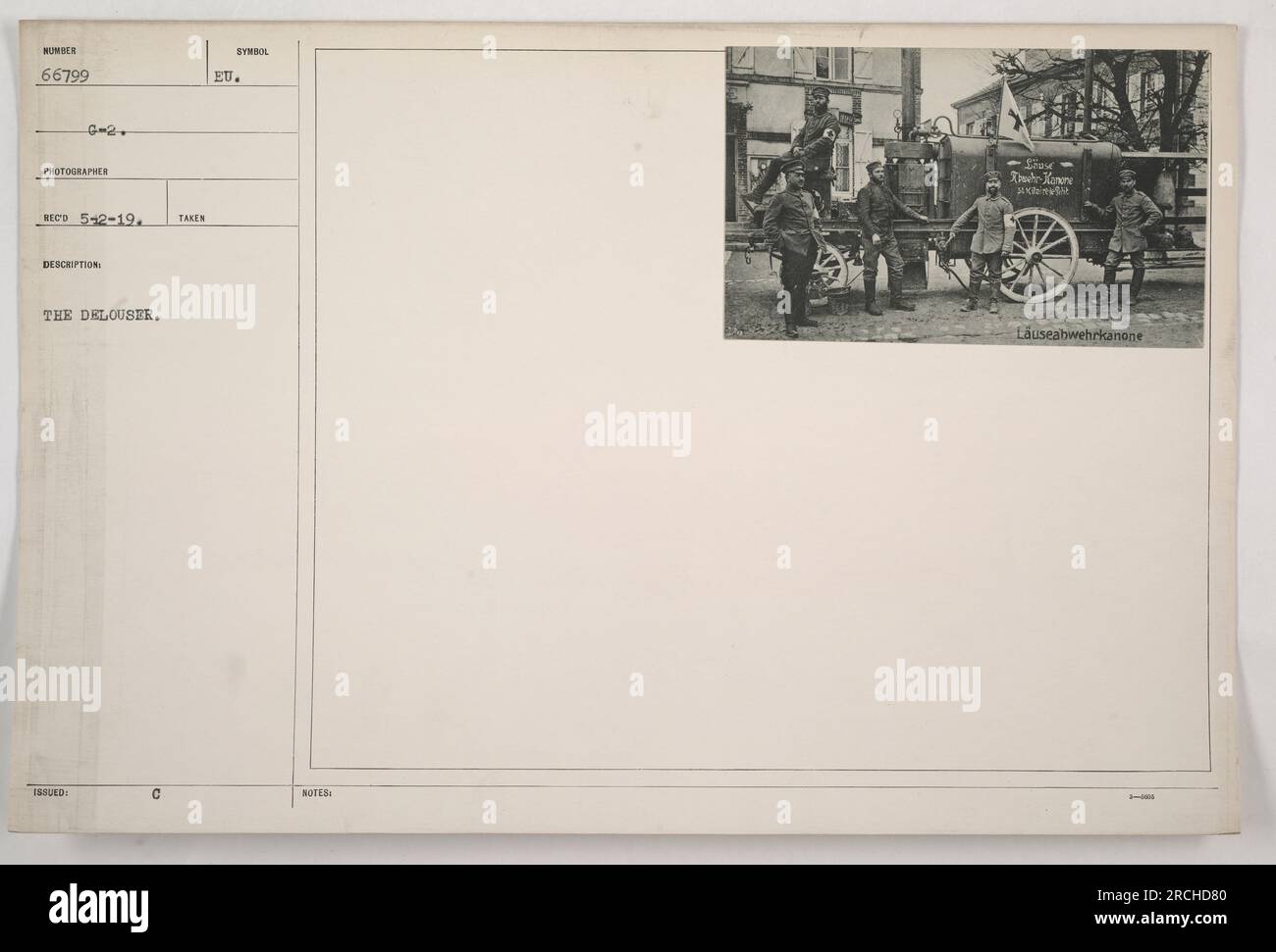 A soldier operates the Delouser Lice NUMER 66799 during World War One ...