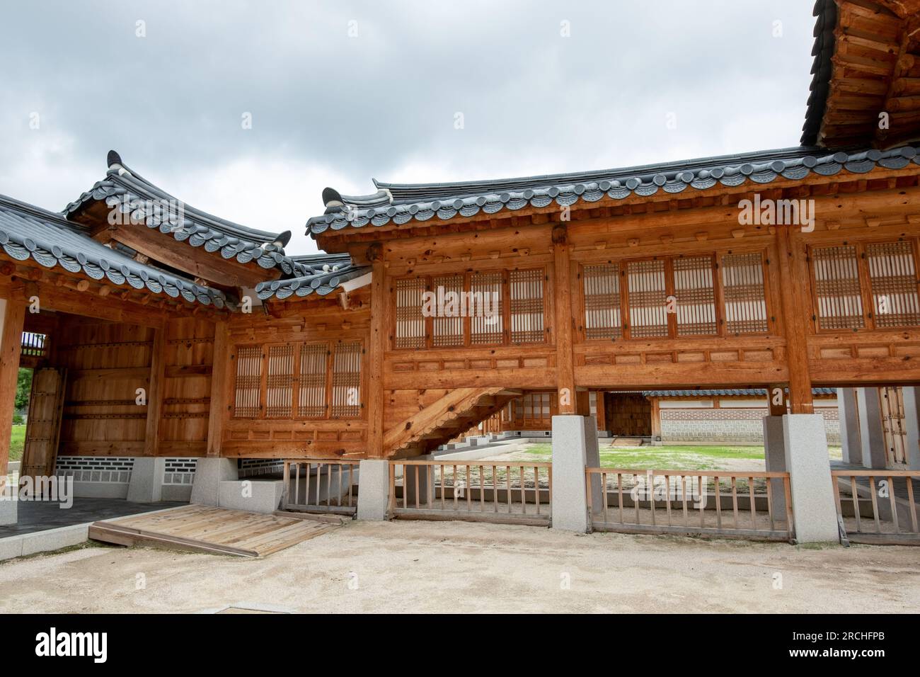 View of the building in Gyeongbokgung Palace in Seoul, South Korea ...