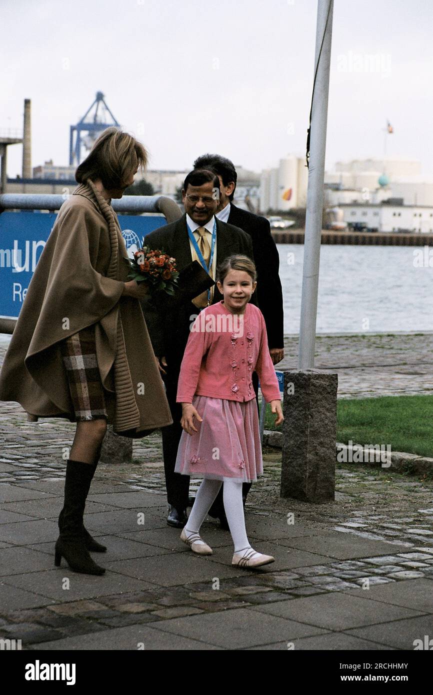 Copenhagen/Denmark/07th December 2004/Former princess and now queen ...