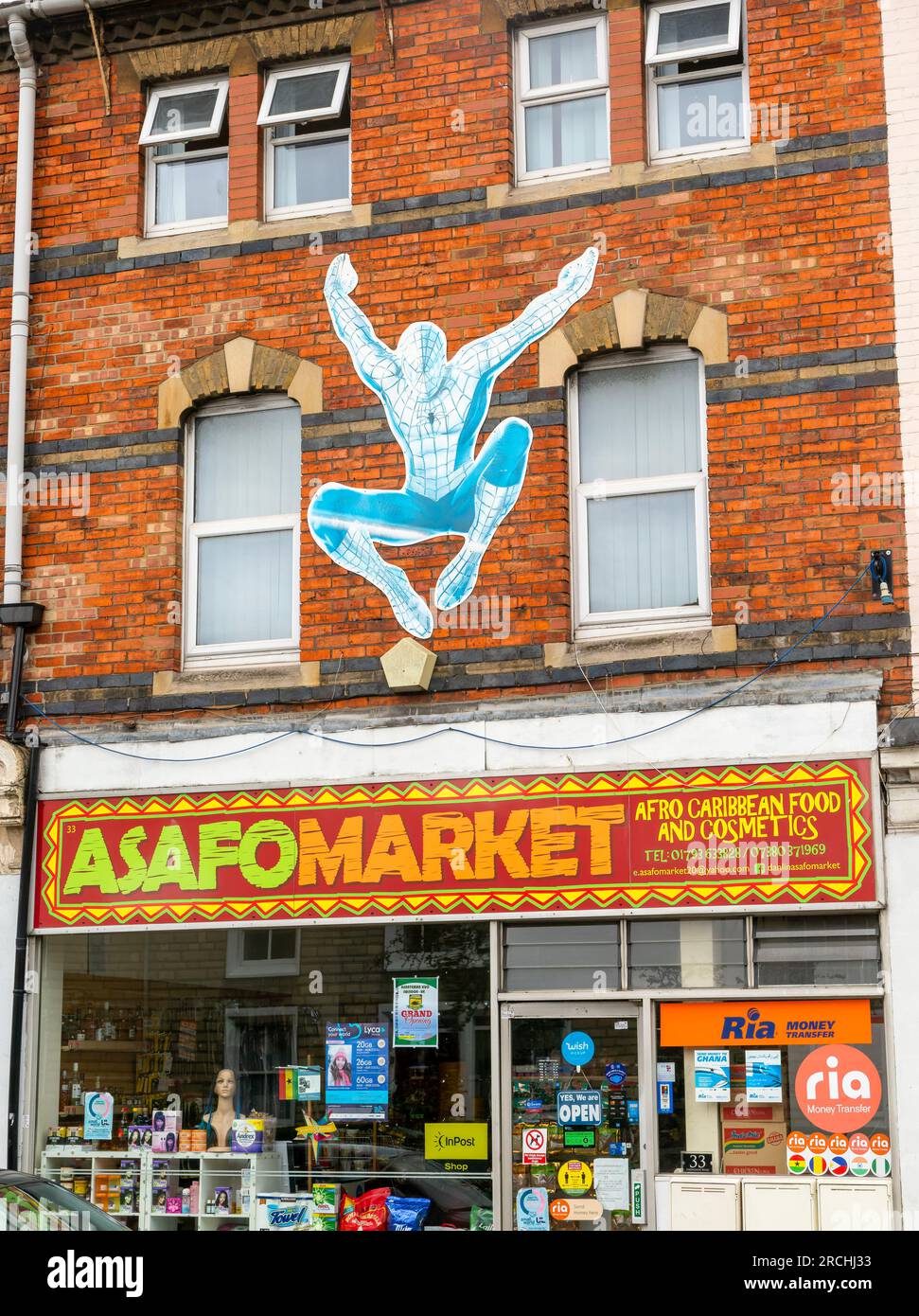 Asafo market hi-res stock photography and images - Alamy