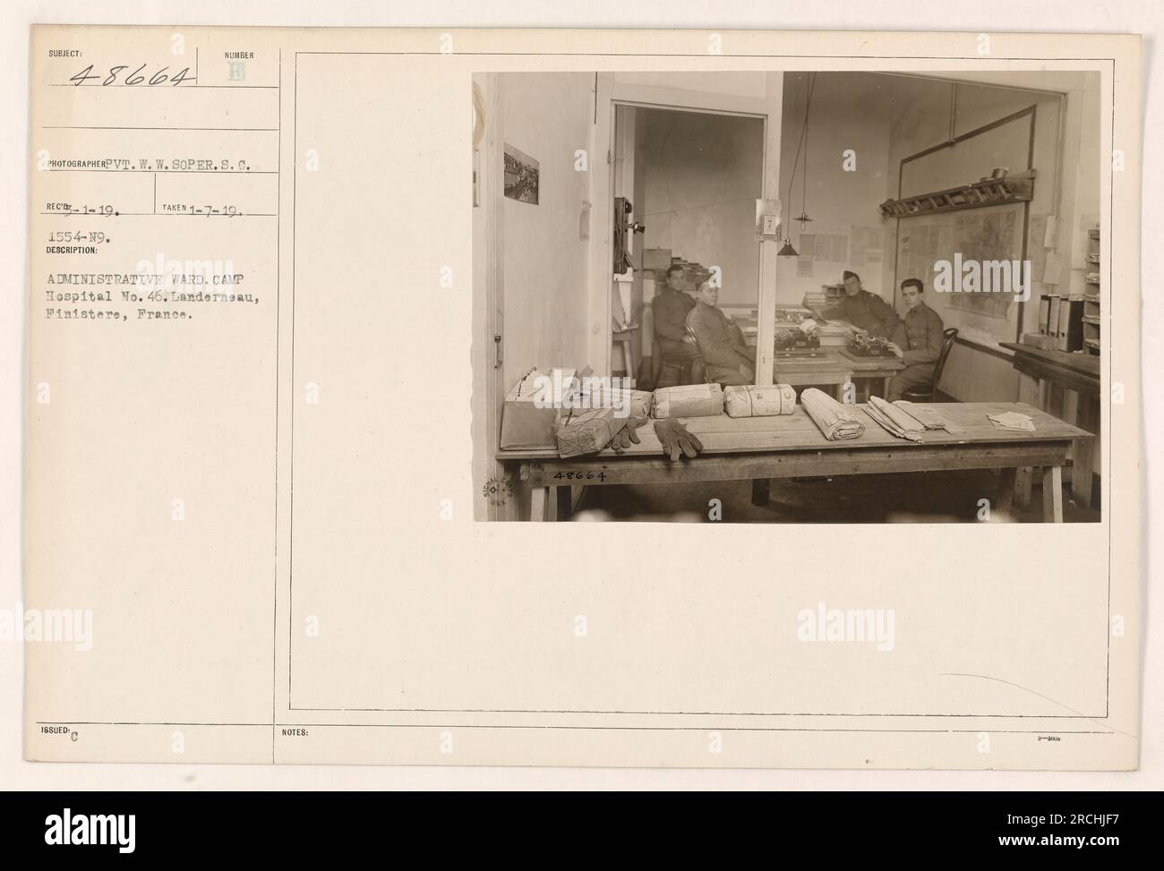 American nurses station hi-res stock photography and images - Alamy