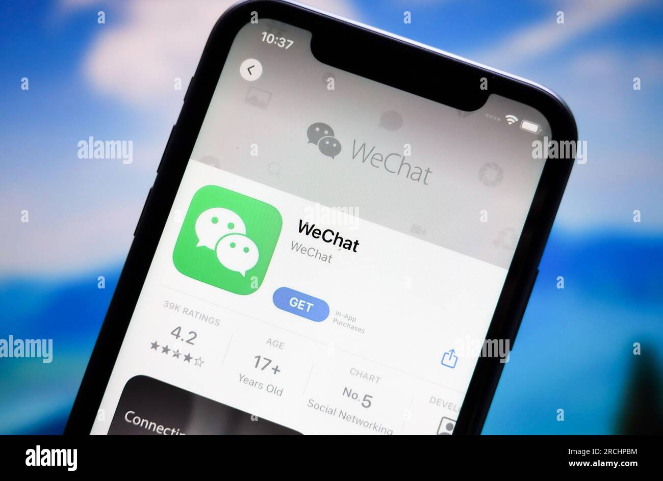 Wechat logo china hi-res stock photography and images - Alamy