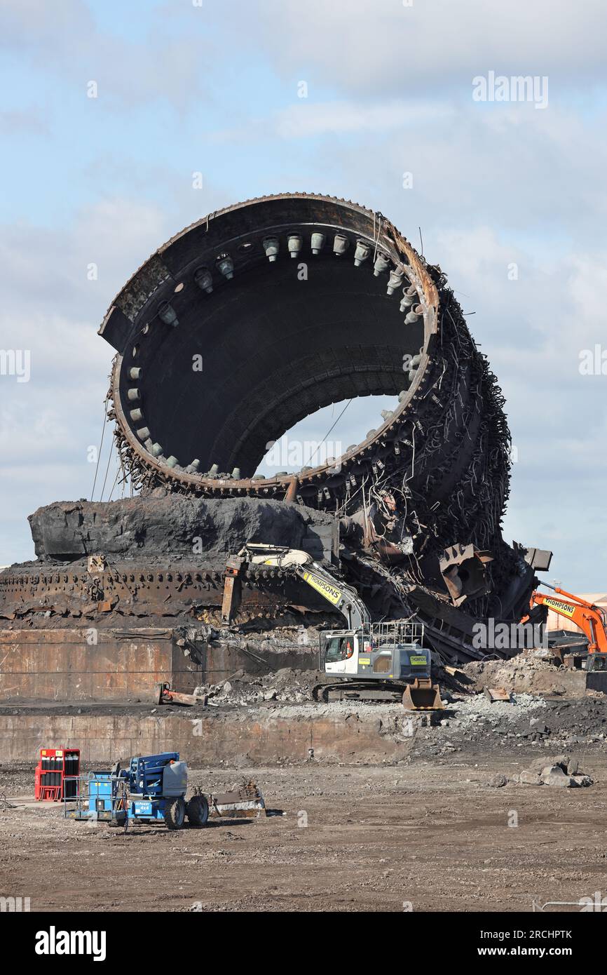 The demolition of the blast furnace and hearth at Redcar Steelworks ...