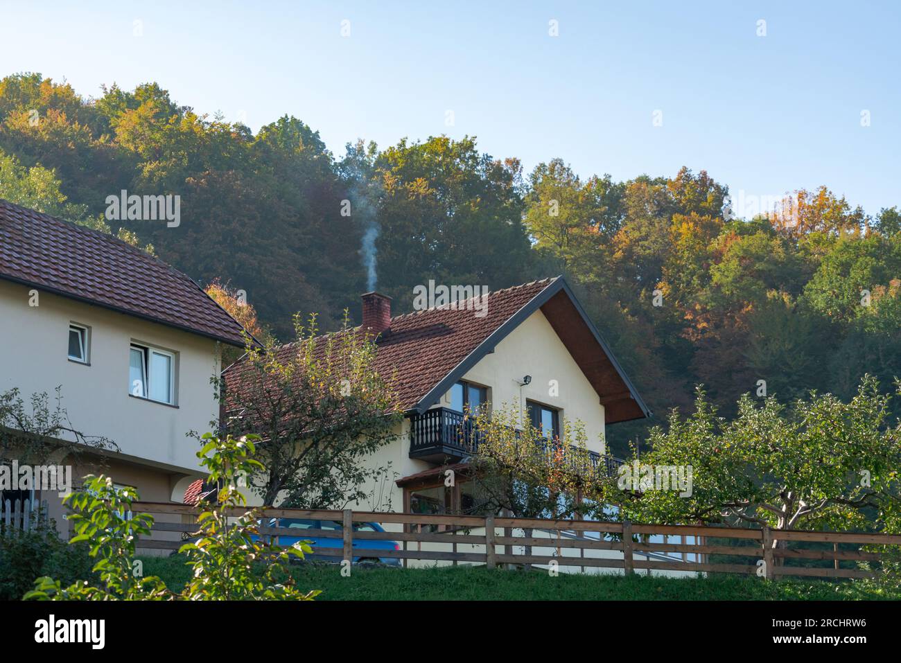 Contemporary house countryside hi-res stock photography and images - Alamy
