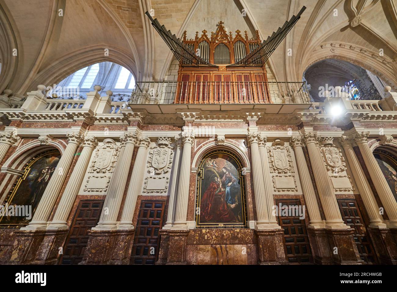 Leon cathedral organ hi-res stock photography and images - Alamy