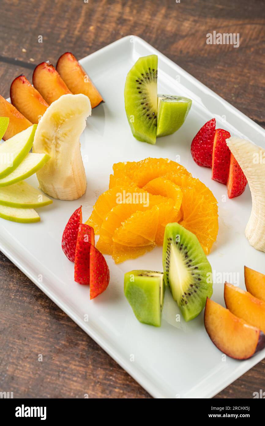 Apple banana orange plate hi-res stock photography and images - Alamy