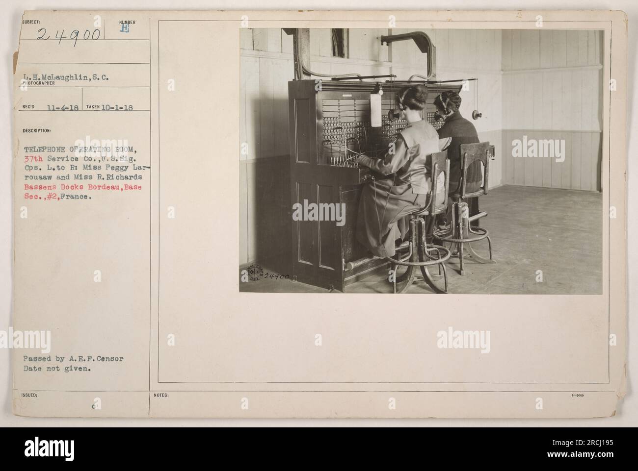 Telephone operating room at Bassens Docks, Bordeaux, France. In the ...