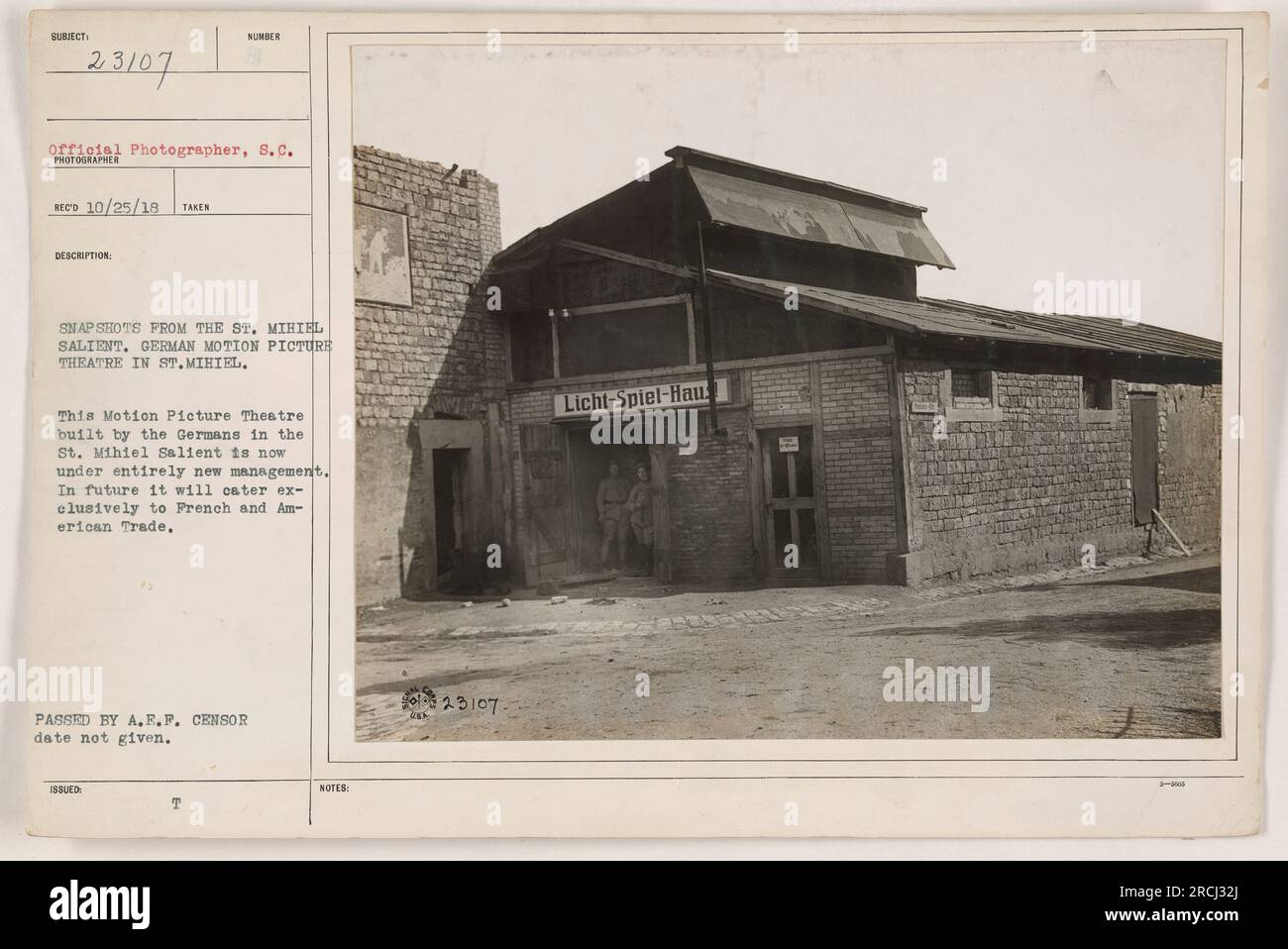 Captured motion picture theatre hi-res stock photography and images - Alamy