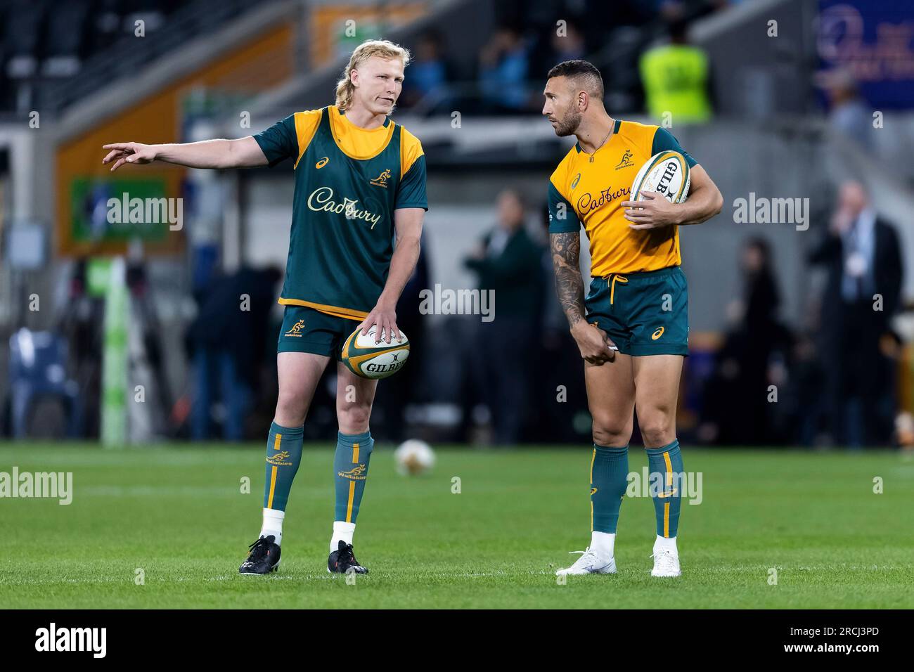 Quade Cooper Vs Dan Carter