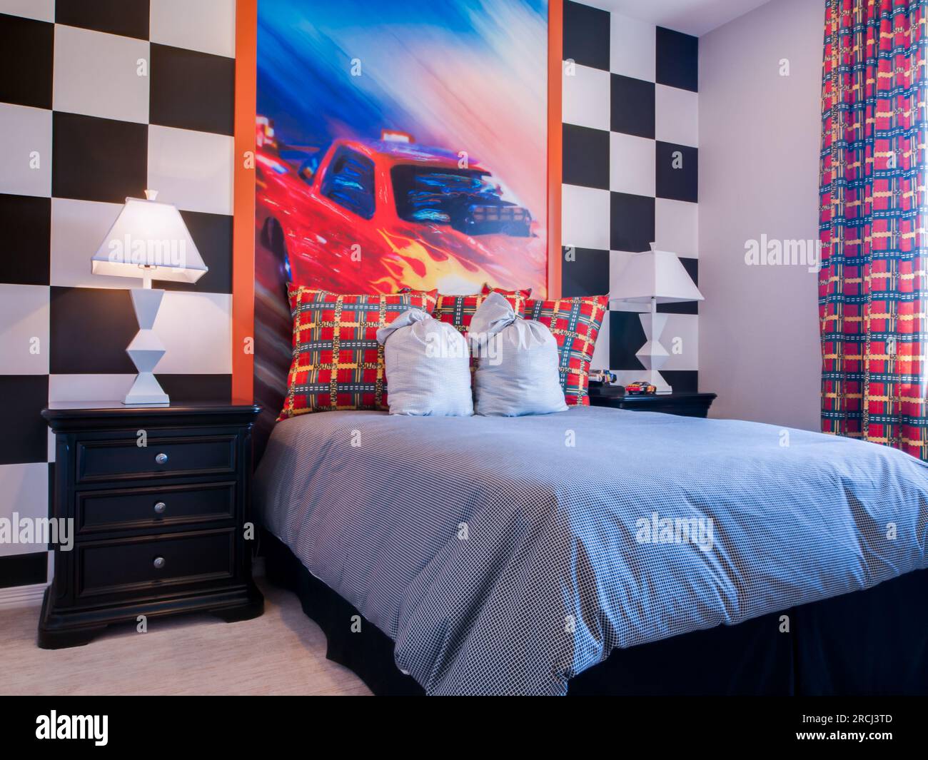 Wheeled bed hi-res stock photography and images - Alamy