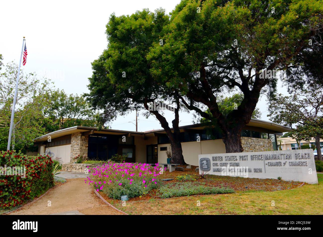 Mahnattan beach hi-res stock photography and images - Alamy