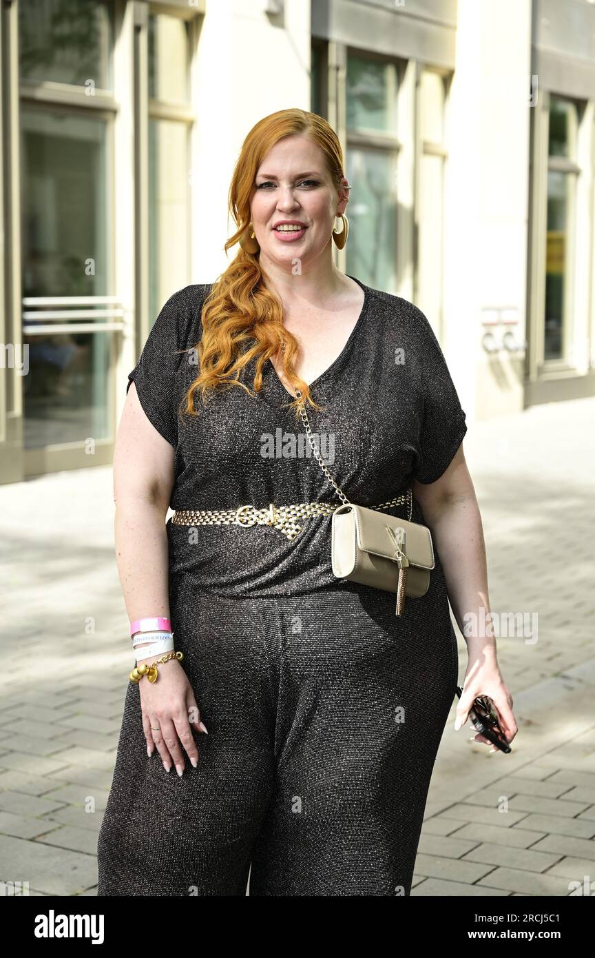 Tanja Marfo aka Kurvenrausch beim Mates Date Influencer Event auf der ...