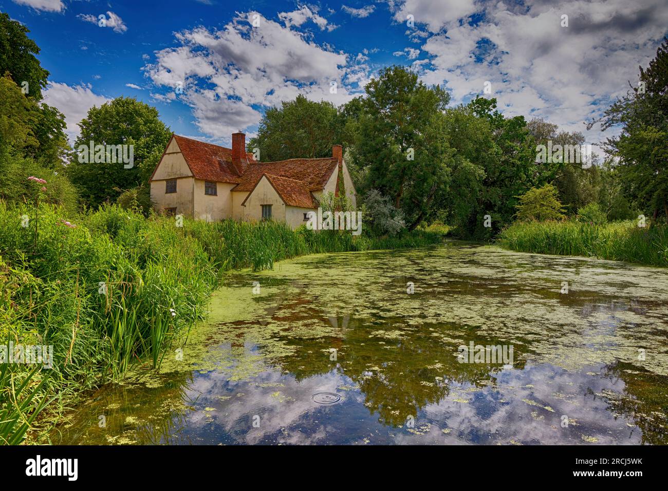 Flatford East Bergholt Suffolk England UK Stock Photo - Alamy