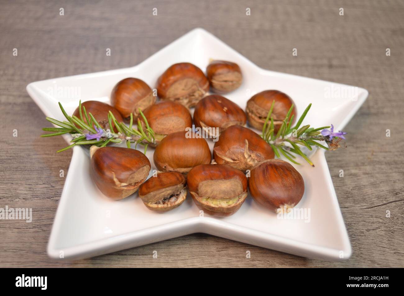Roasted Chestnuts - Prepare this traditional Portuguese delicacy and ...
