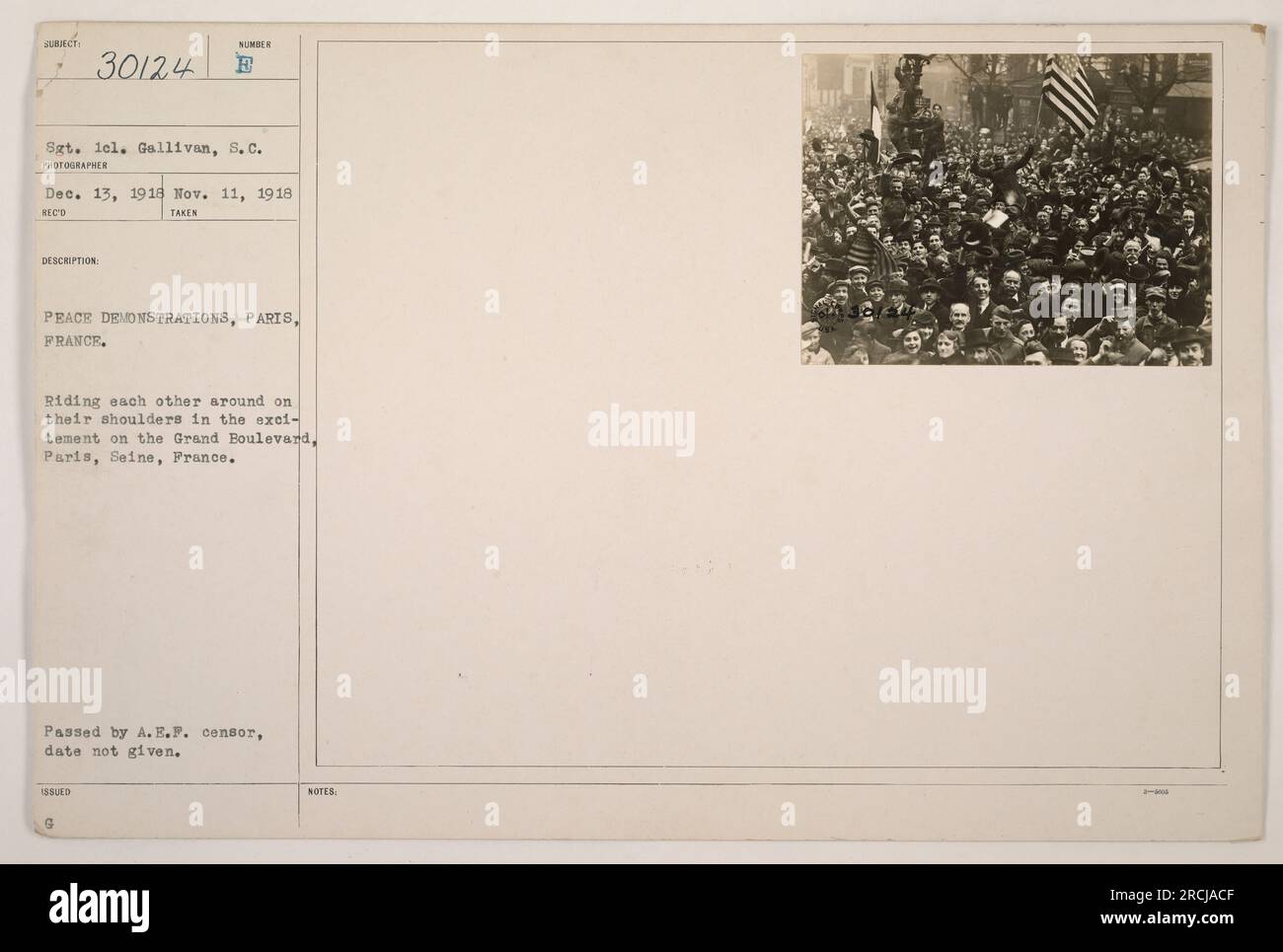 World war one peace demonstrations hi-res stock photography and images ...