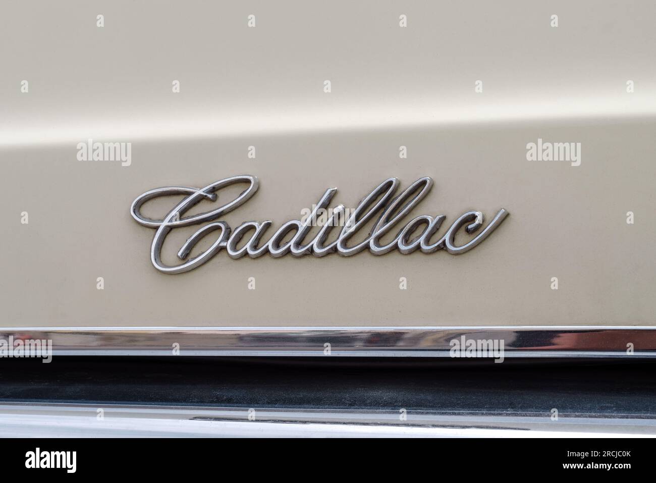 Closeup of Cadillac car logo on a vintage car Stock Photo - Alamy