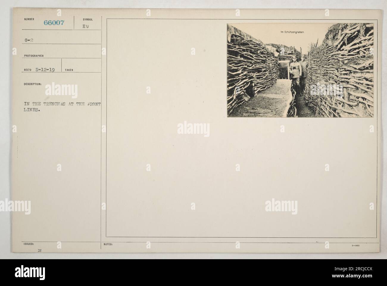 American soldiers in the trenches at the front lines during World War ...