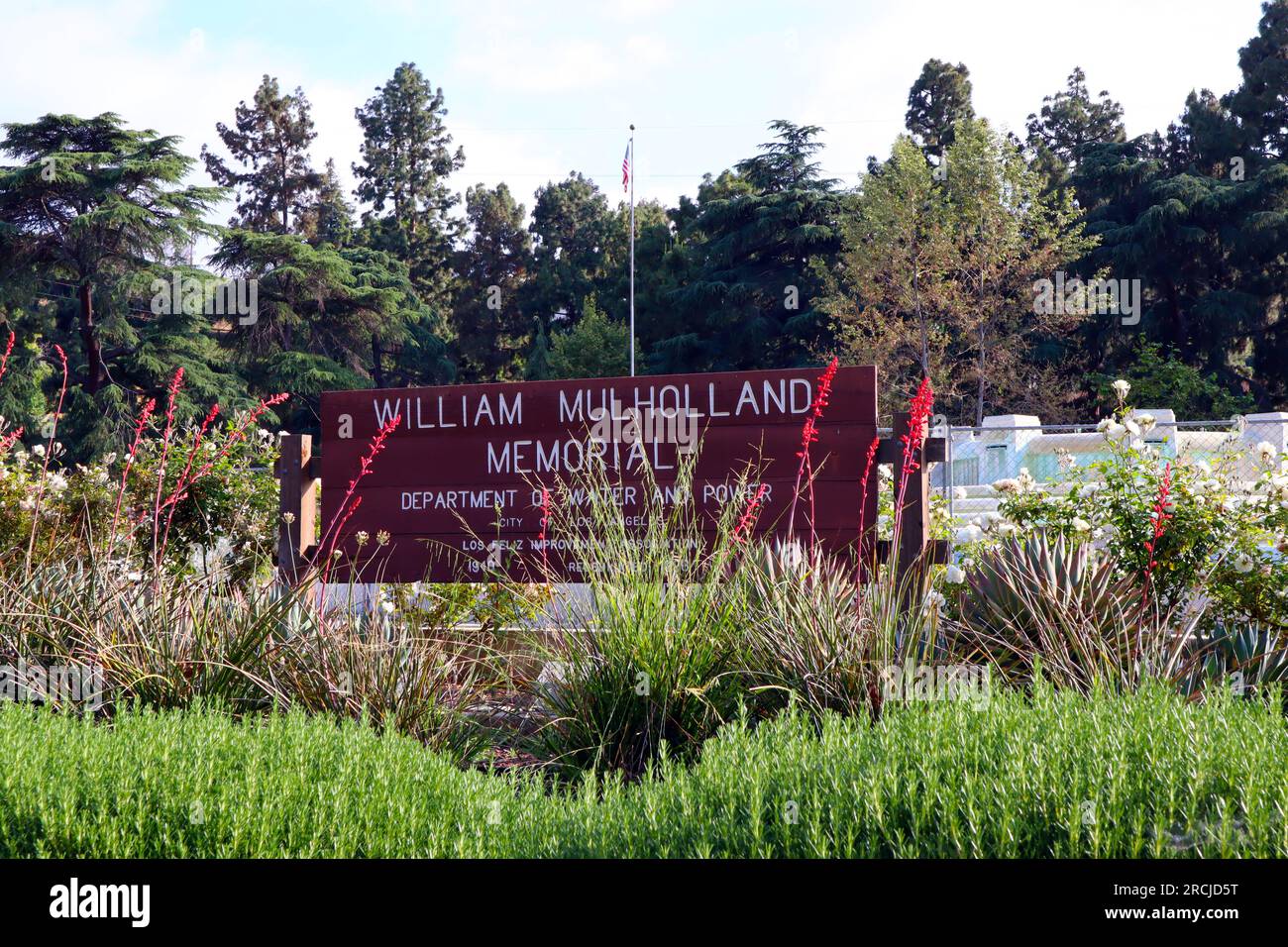 Los Angeles, California: William Mulholland Memorial located at ...