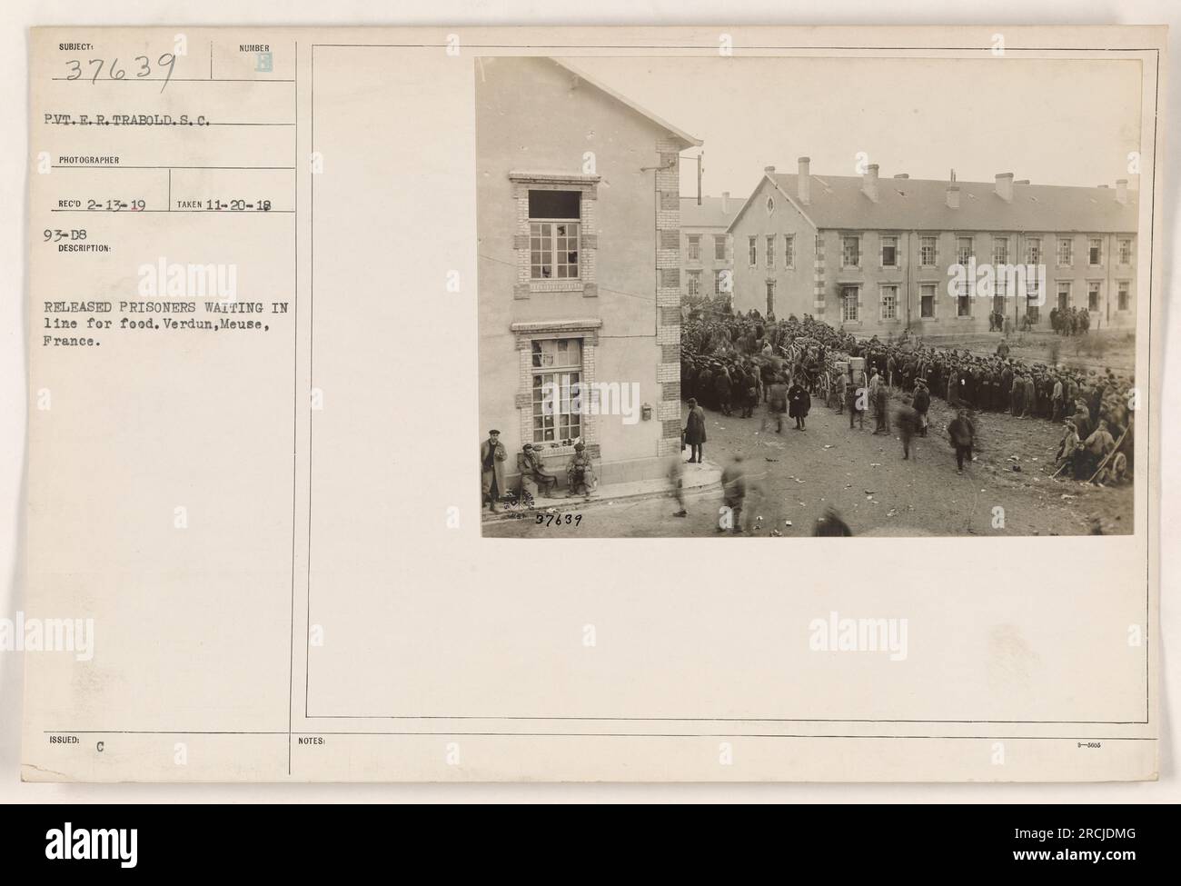 Released prisoners waiting in line for food in Verdun, Meuse, France ...