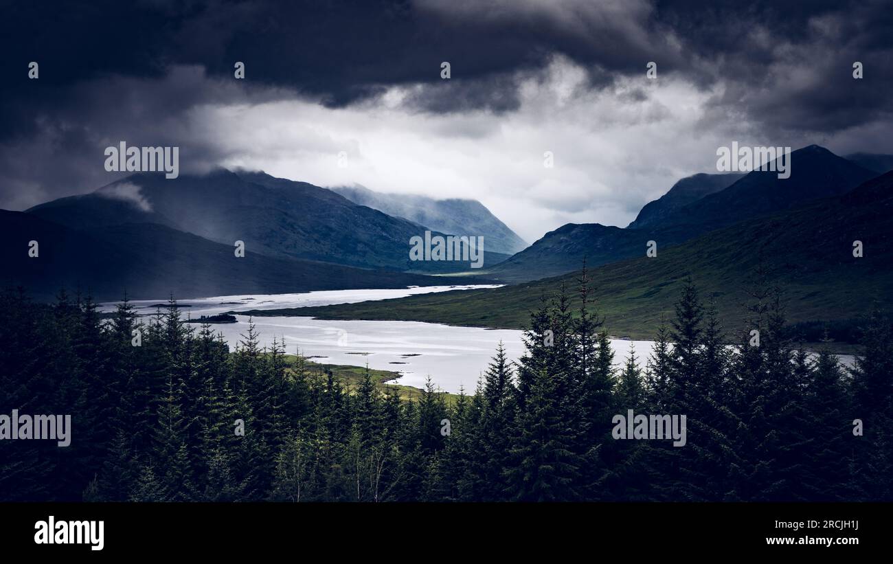Loch loyne hi-res stock photography and images - Alamy