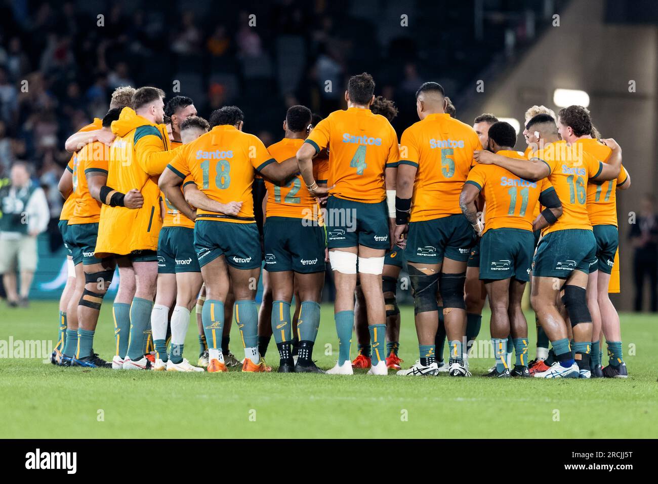 Australia rugby team huddle hi-res stock photography and images - Alamy