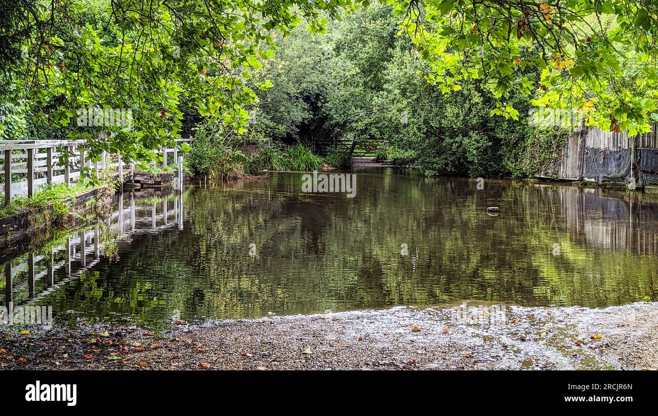 Wey Navigation and Basingstoke Canal entire route locks canal boats ...