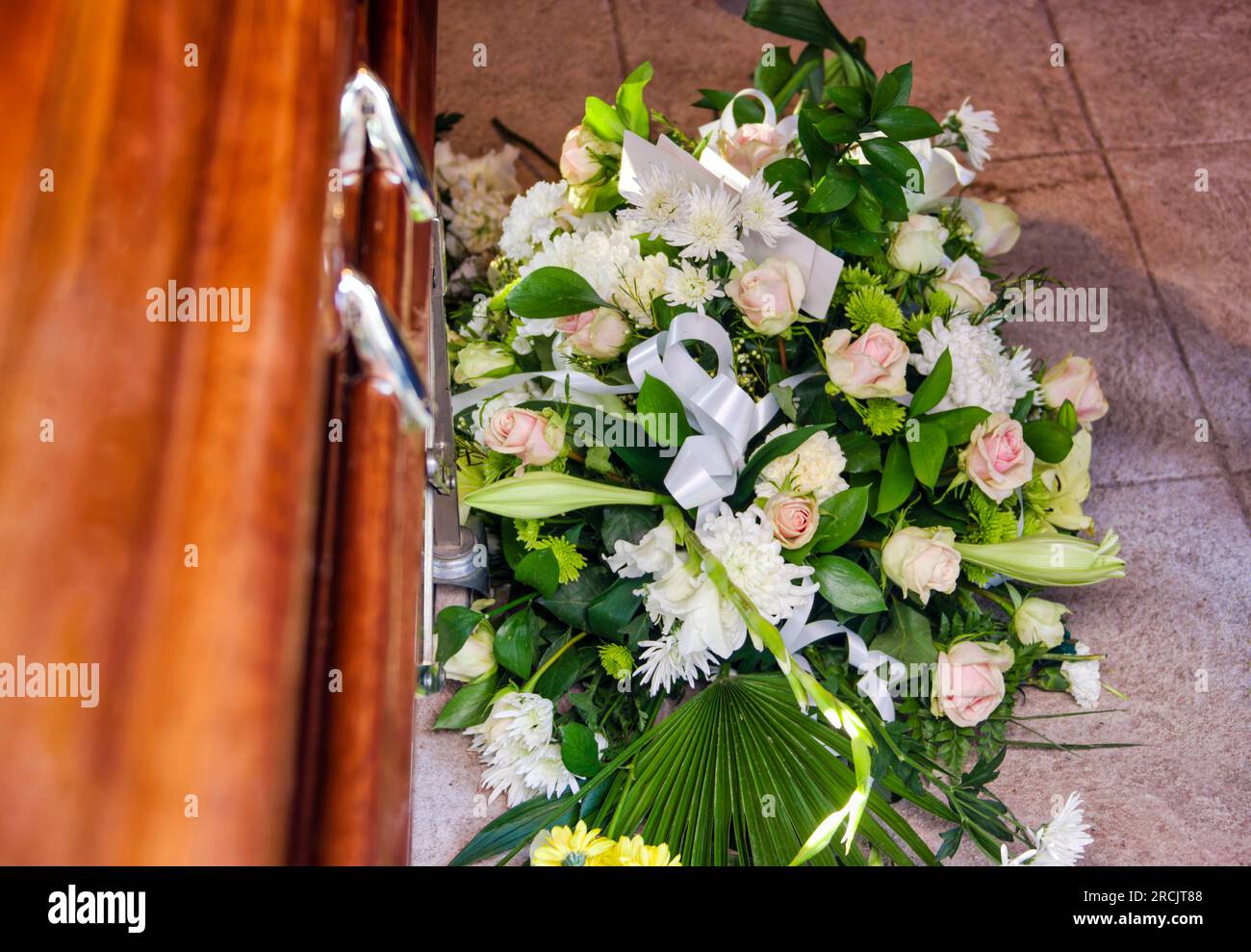 Dead death bury buried burial hi-res stock photography and images - Alamy