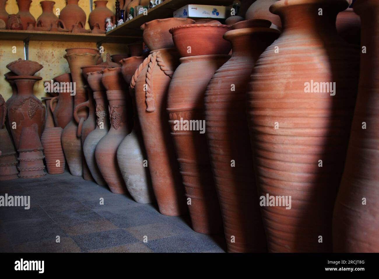 Pottery making in Lebanon Stock Photo - Alamy