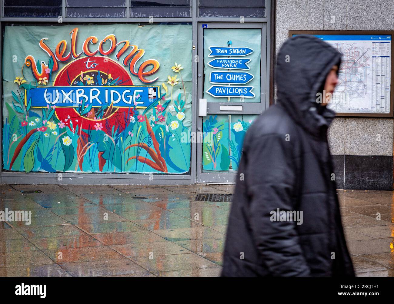Welcome to uxbridge hi-res stock photography and images - Alamy