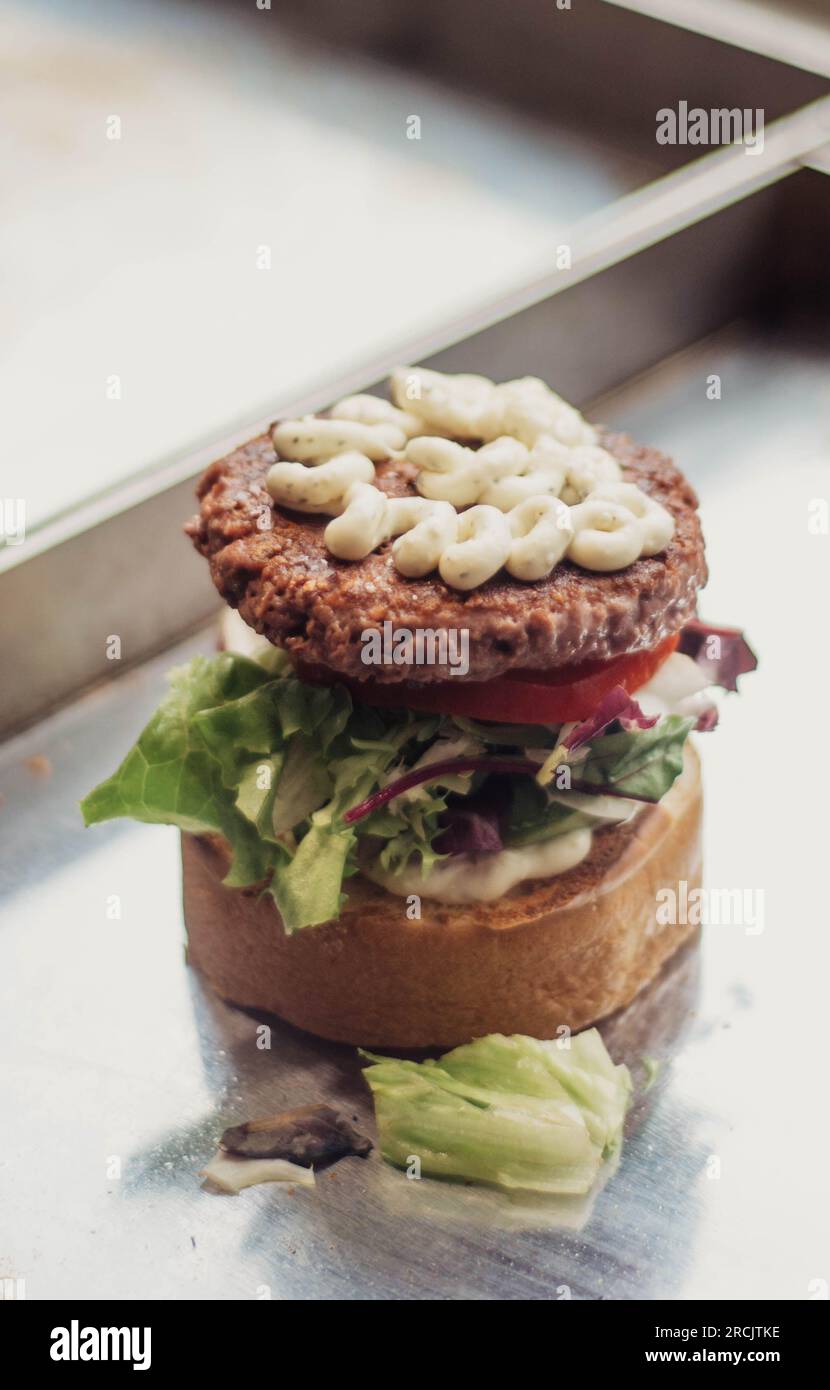 Super gourmet burger with high quality ingredients Stock Photo - Alamy