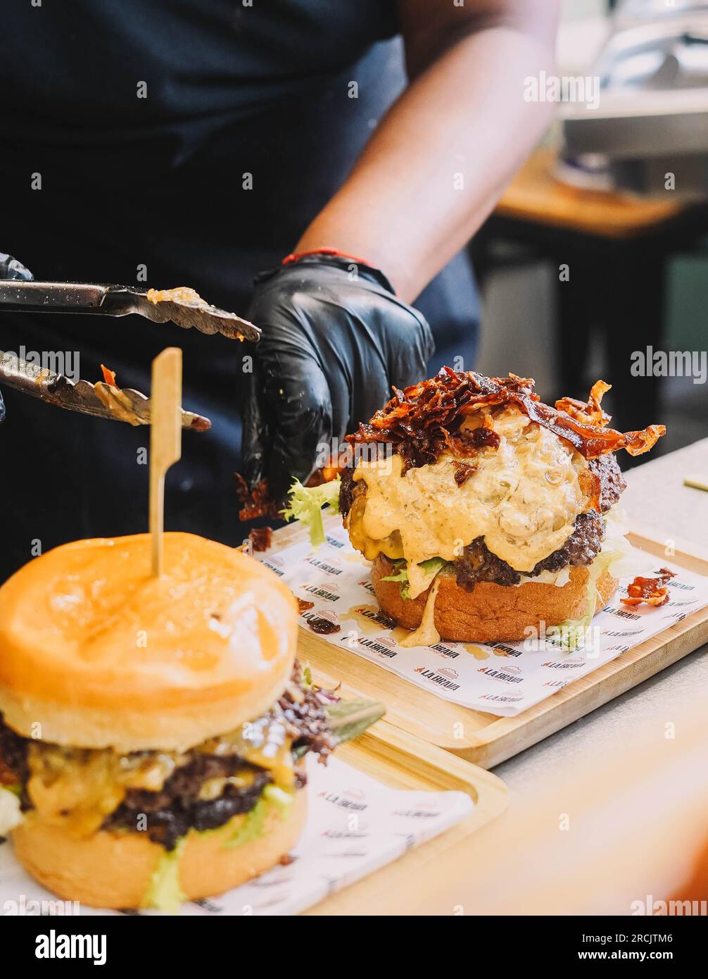 Super gourmet burger with high quality ingredients Stock Photo - Alamy