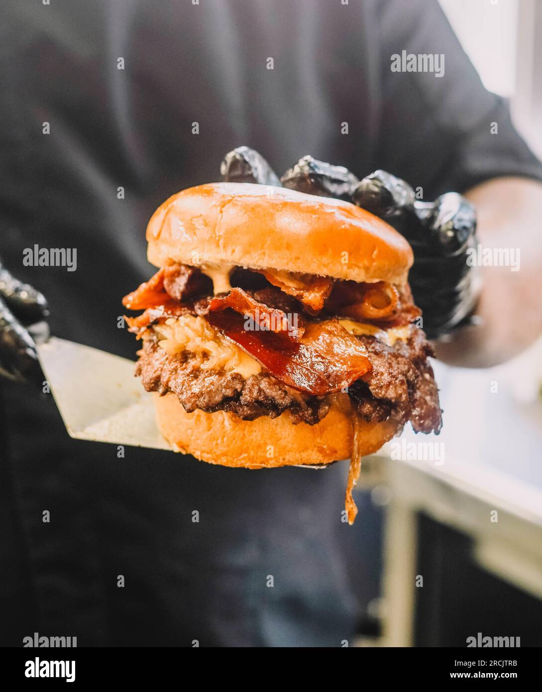 Quality beef burgers hi-res stock photography and images - Alamy