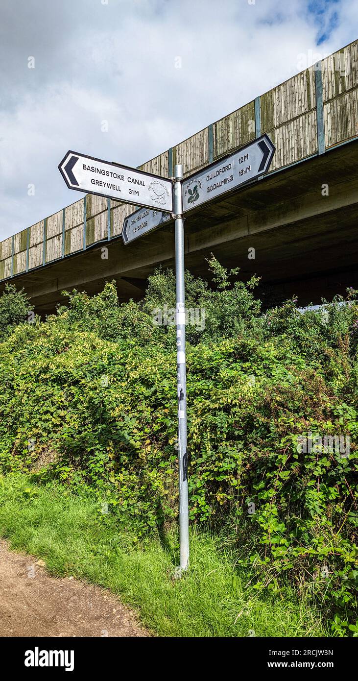 Wey Navigation and Basingstoke Canal entire route locks canal boats ...