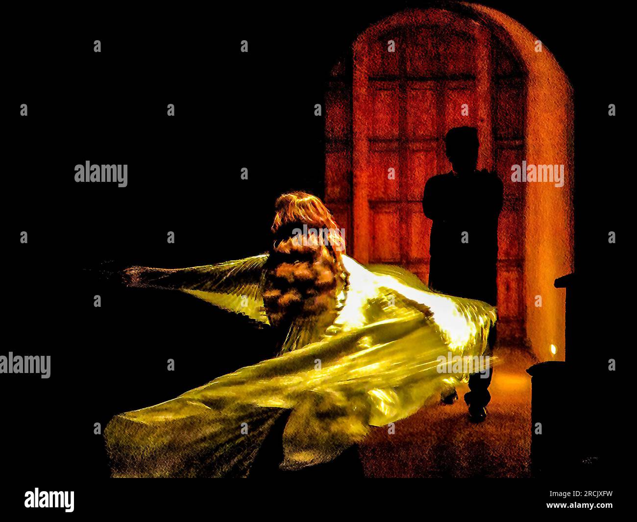 Dancing turkish women hi-res stock photography and images - Alamy