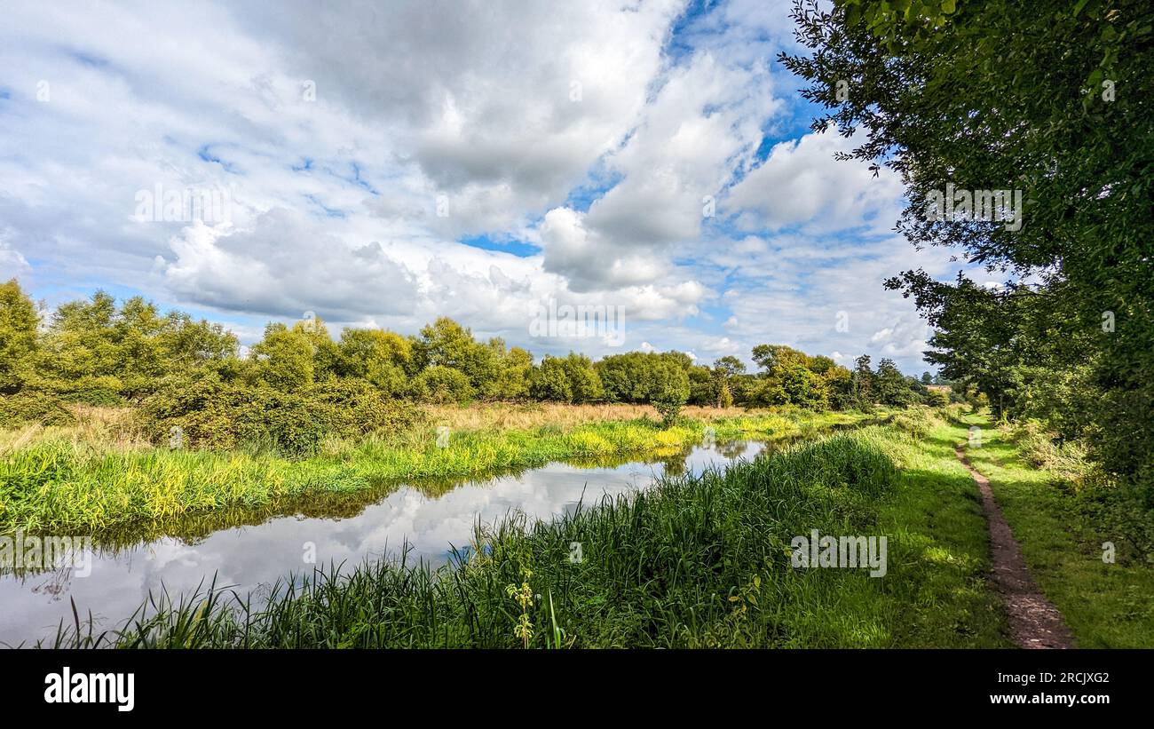 Wey Navigation and Basingstoke Canal entire route locks canal boats ...