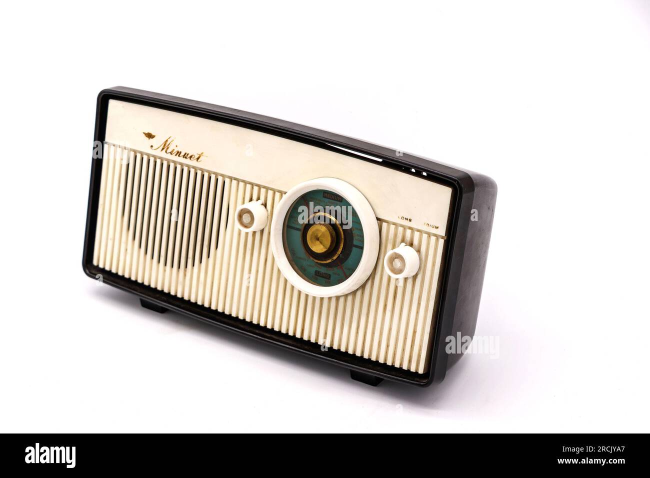 Minuet OB10 classic 1950s vintage plastic portable transistor radio ...