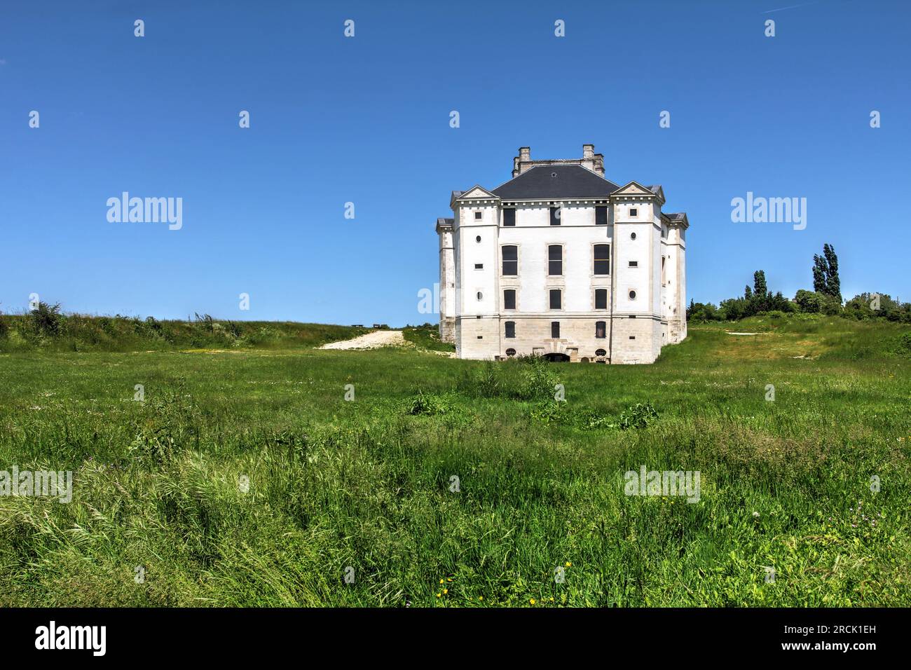 Maulnes castle hi-res stock photography and images - Alamy