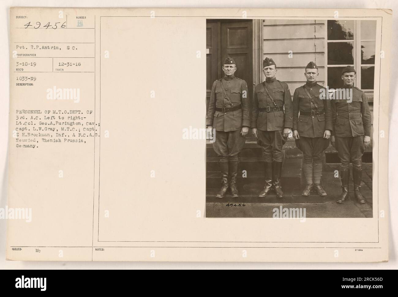 Personnel of M.T.O. Department of the 3rd Army Corps in Neuwied ...