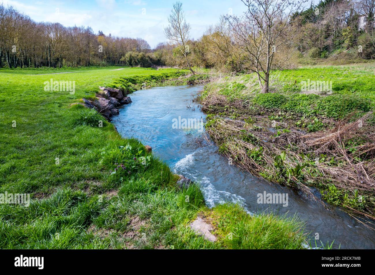 Path along a stream hi-res stock photography and images - Alamy