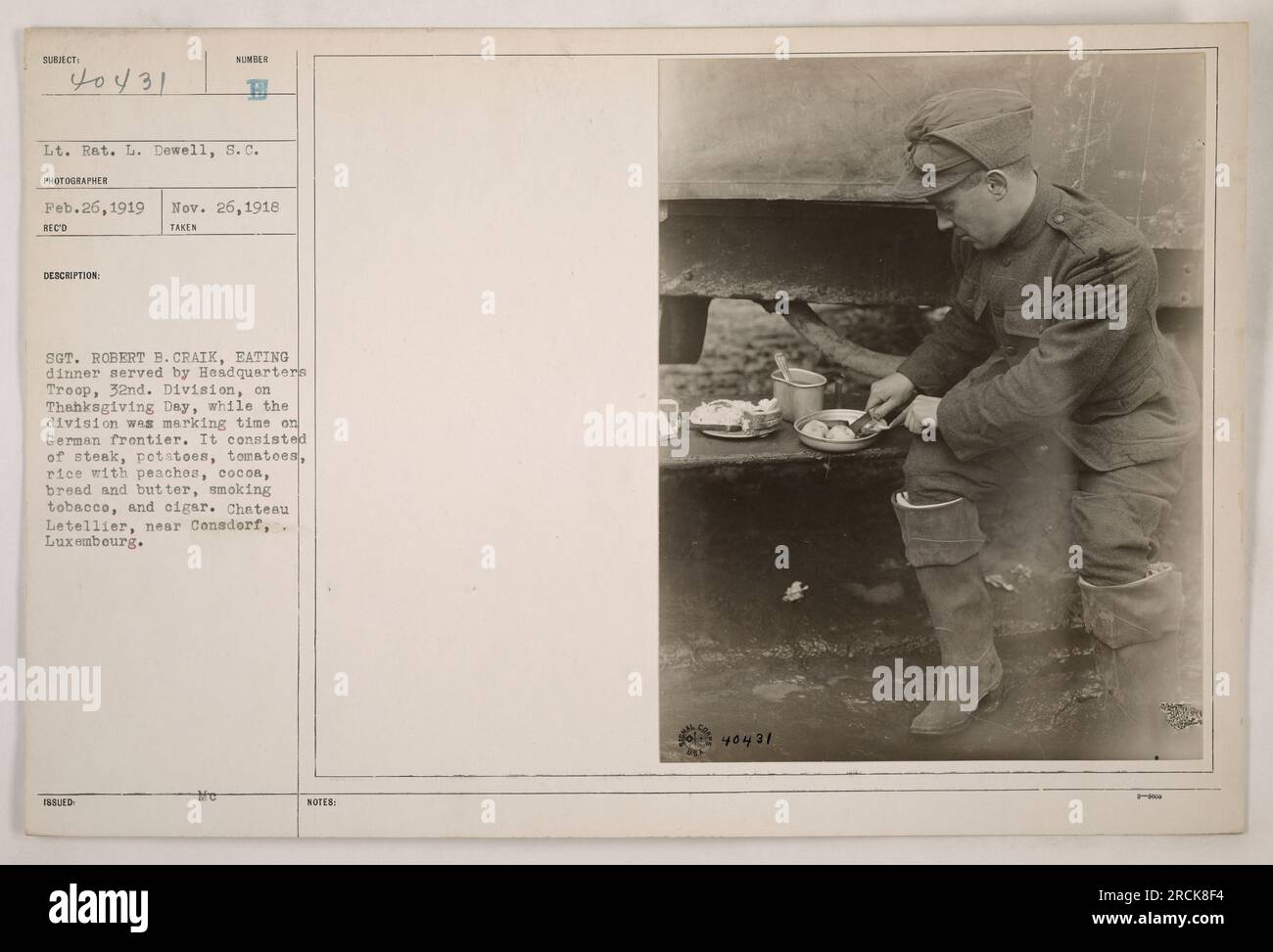 German soldiers eating hi-res stock photography and images - Alamy