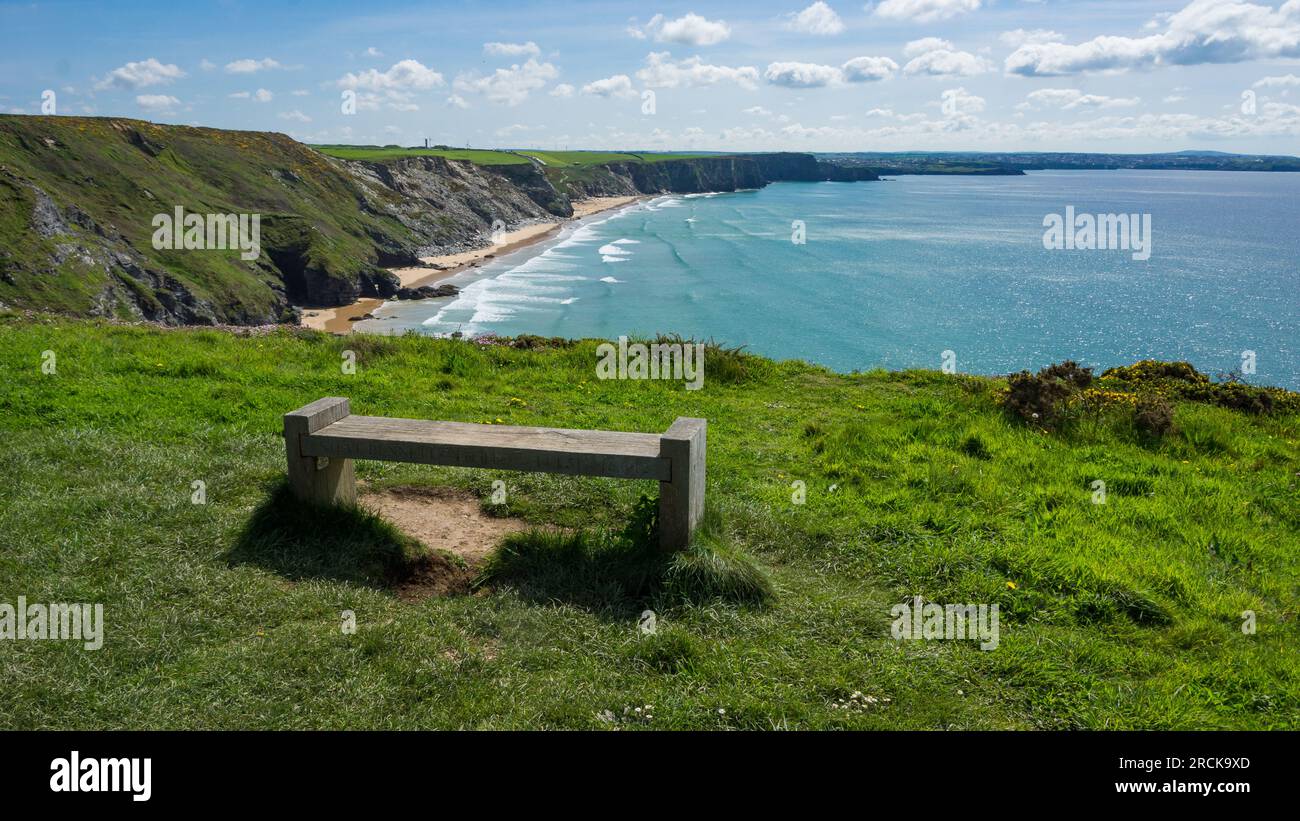 Rocky cove with bench hi-res stock photography and images - Alamy