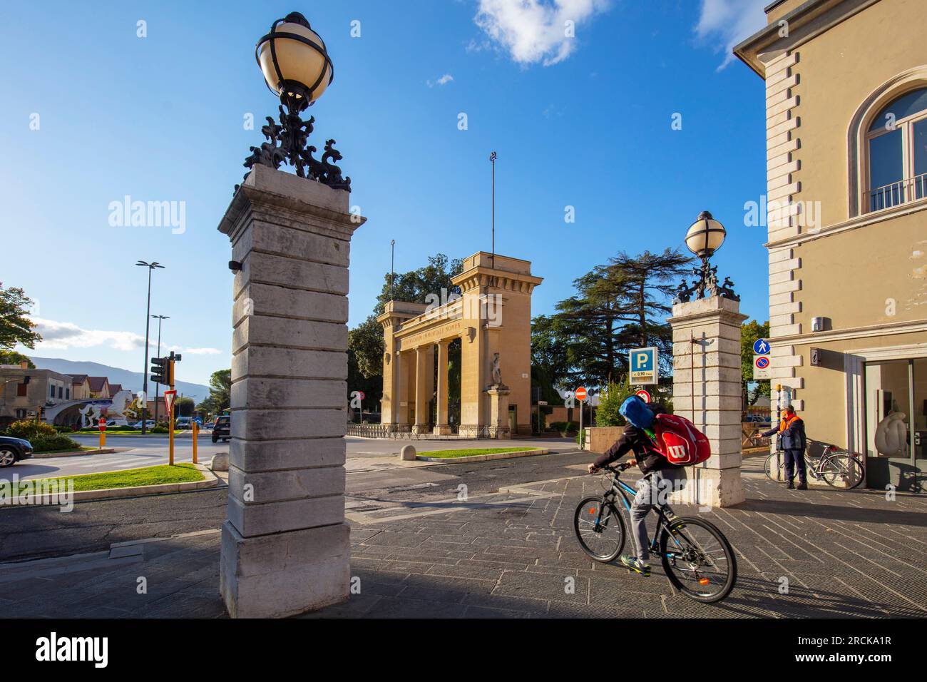 Alunno hi-res stock photography and images - Alamy