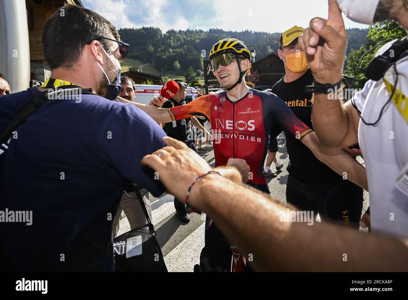 Spanish Carlos Rodriguez of Ineos Grenadiers celebrates after winning ...