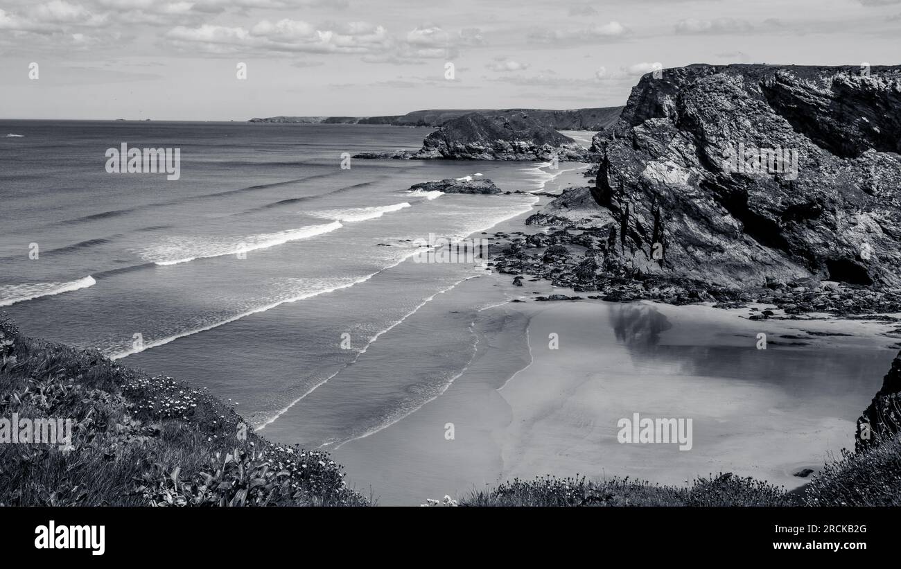 Rolling cornish countryside hi-res stock photography and images - Alamy