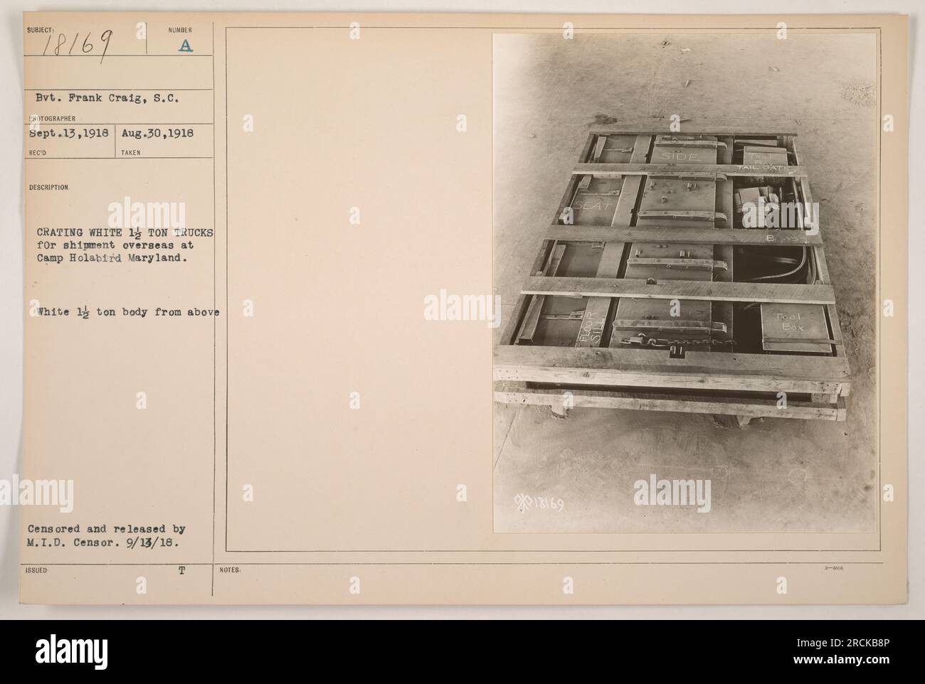 White 1 ton trucks hi-res stock photography and images - Alamy